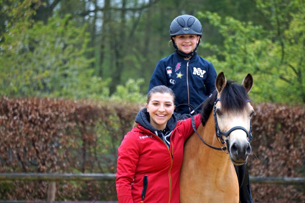 Lia Julie Beckmann und Stephanie Kemper im „Mini-Mentée“ Projekt ...